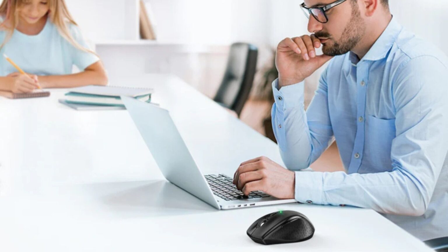 How to Choose the Right Mouse for Industrial Touchscreen Setups